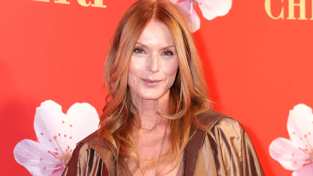 "Lust auf die große Show": Esther Schweins wagt sich aufs "Let's Dance ...