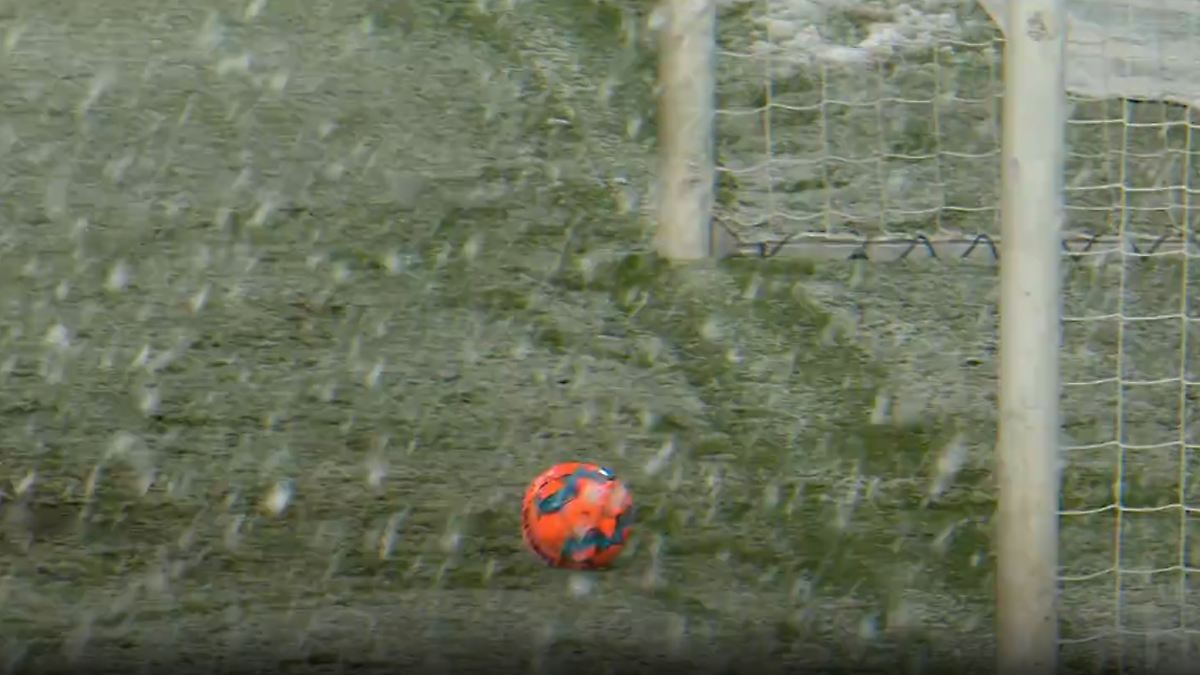 Der Sport-Tag: Kurioses Nicht-Tor in Bundesliga: Als der Schnee Haraguchis Treffer vermasselte ...