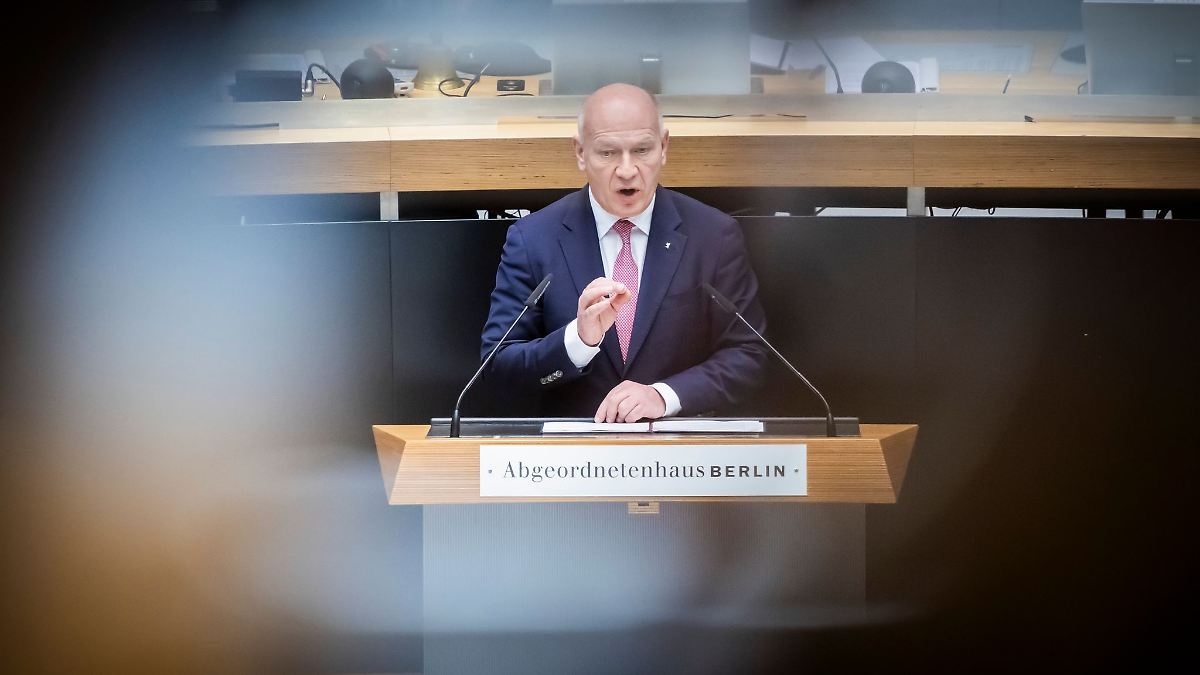 Berlin & Brandenburg: Wegner gibt Regierungserklärung zu Stromausfall ...