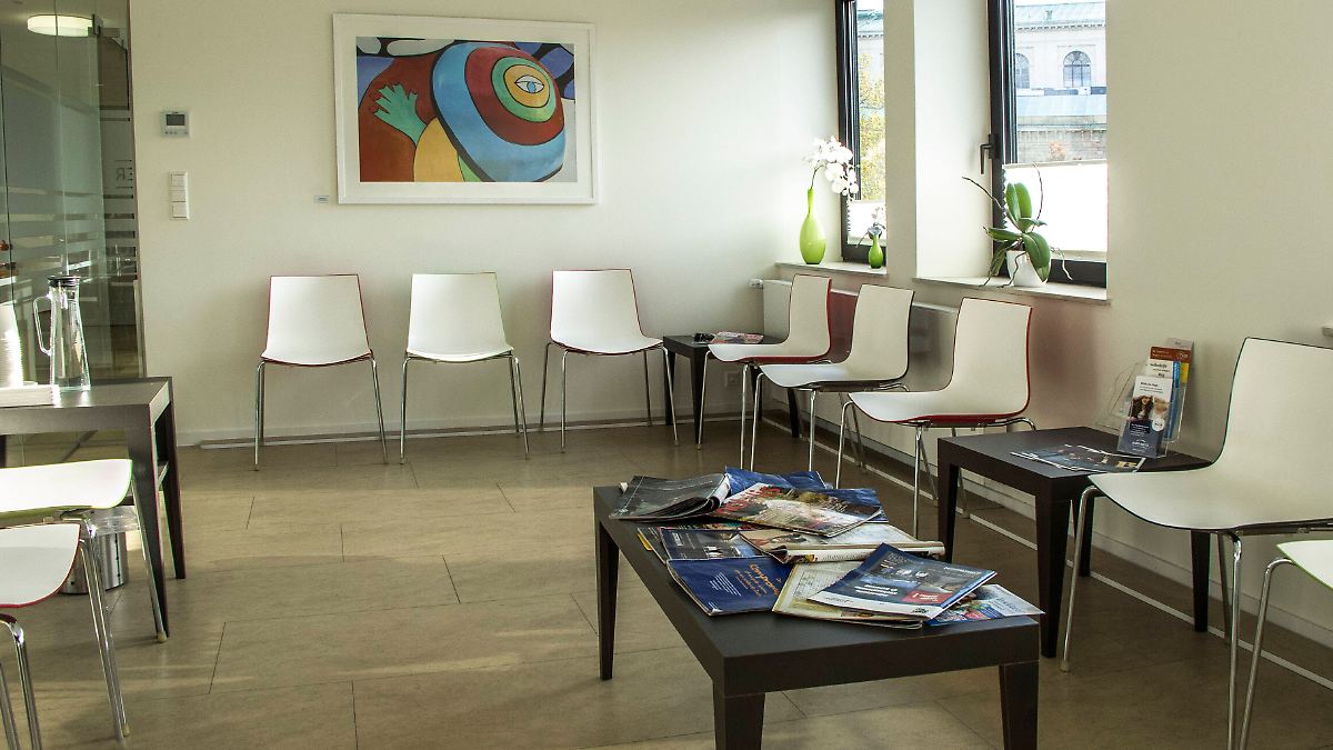 Rezepte ganz ohne Praxis-Besuch: Kassen fordern verpflichtende ...