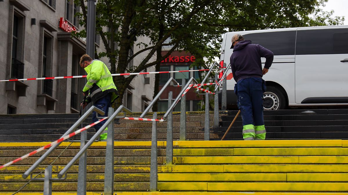 Der Tag: Unbekannte streichen Dortmunder Treppe in BVB-Farben - ntv.de