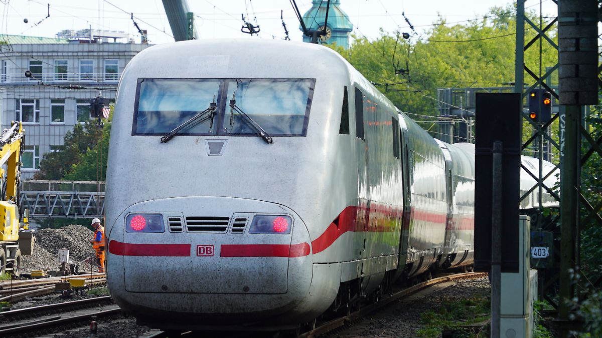 Der Tag: Bahnverkehr zwischen Hamburg und Berlin stark beeinträchtigt ...
