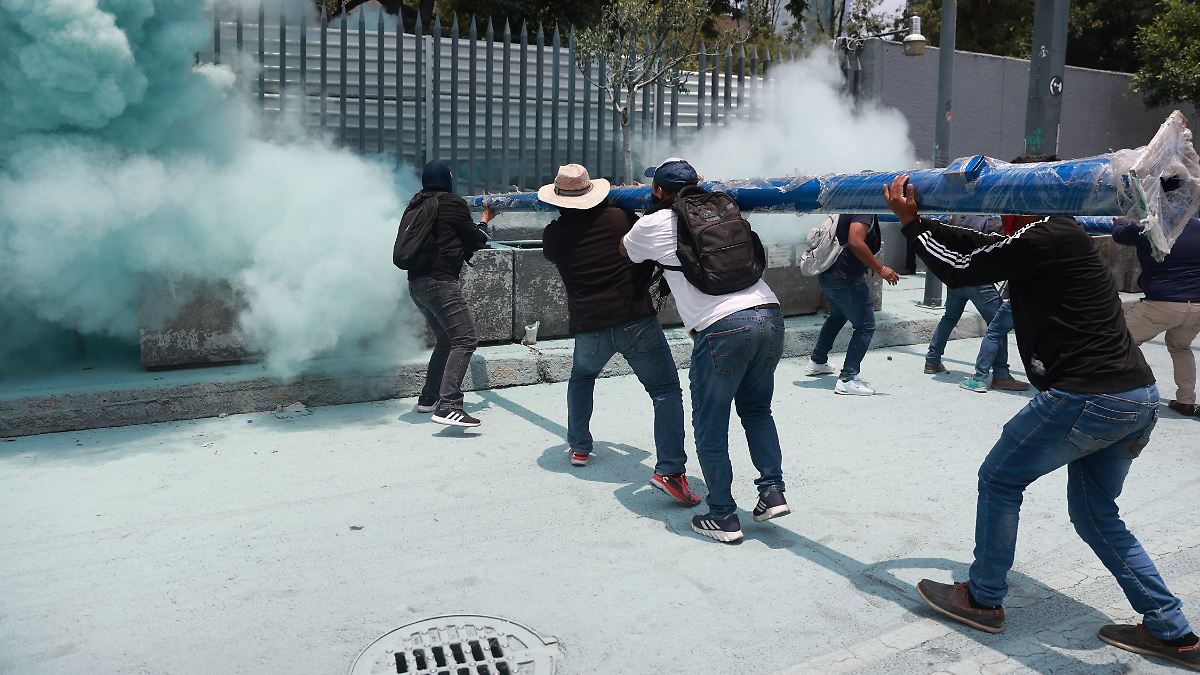 Der Sport-Tag: Kurz vor WM-Start: Proteste in Mexiko-Stadt eskalieren ...