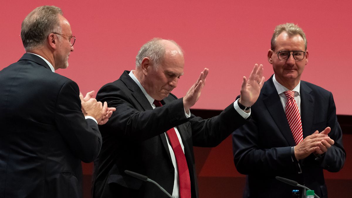 "Das war's. Ich habe fertig": Ära Hoeneß endet mit Pathos und Sticheleien