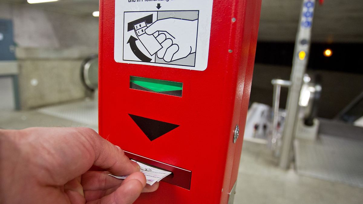 Nordrhein-Westfalen: Ende der Entwerter - Erster NRW-Verkehrsbund baut ...