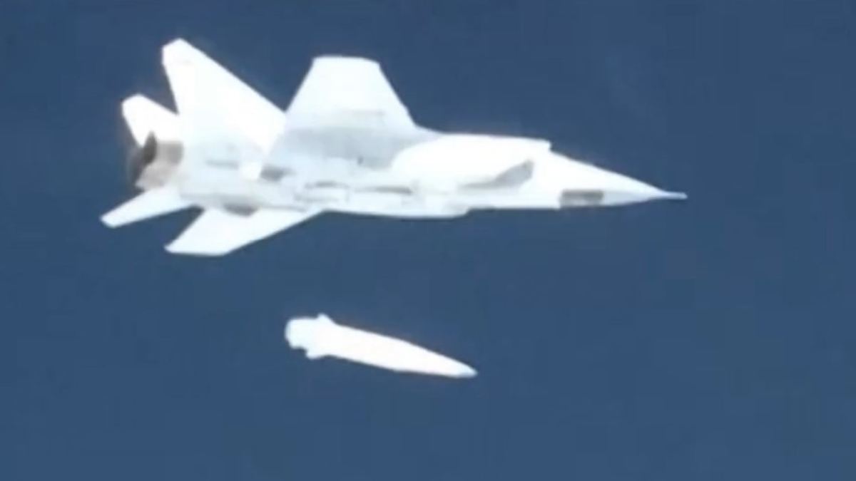 Putins Hyperschall-Waffe: Wie gefährlich ist Russlands Kinschal-Rakete ...