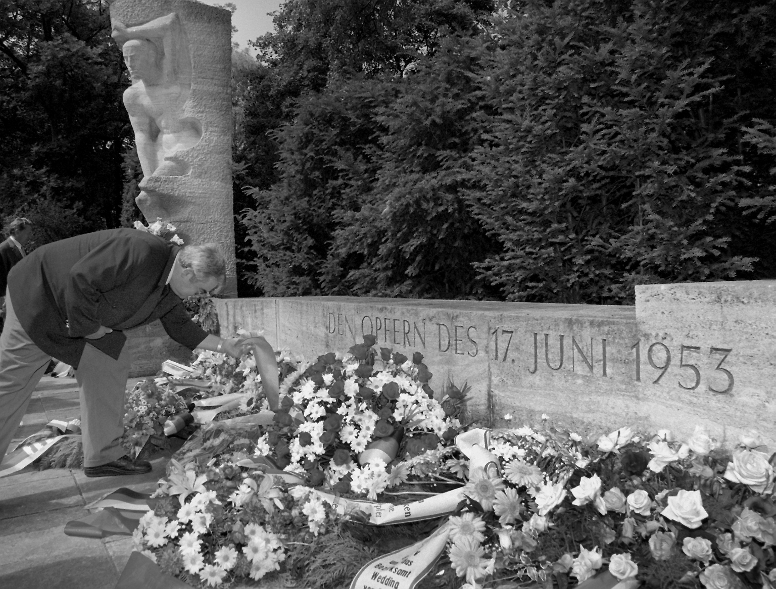 Der Protest und die blutigen Repressionen: Der Volksaufstand vom 17 ...