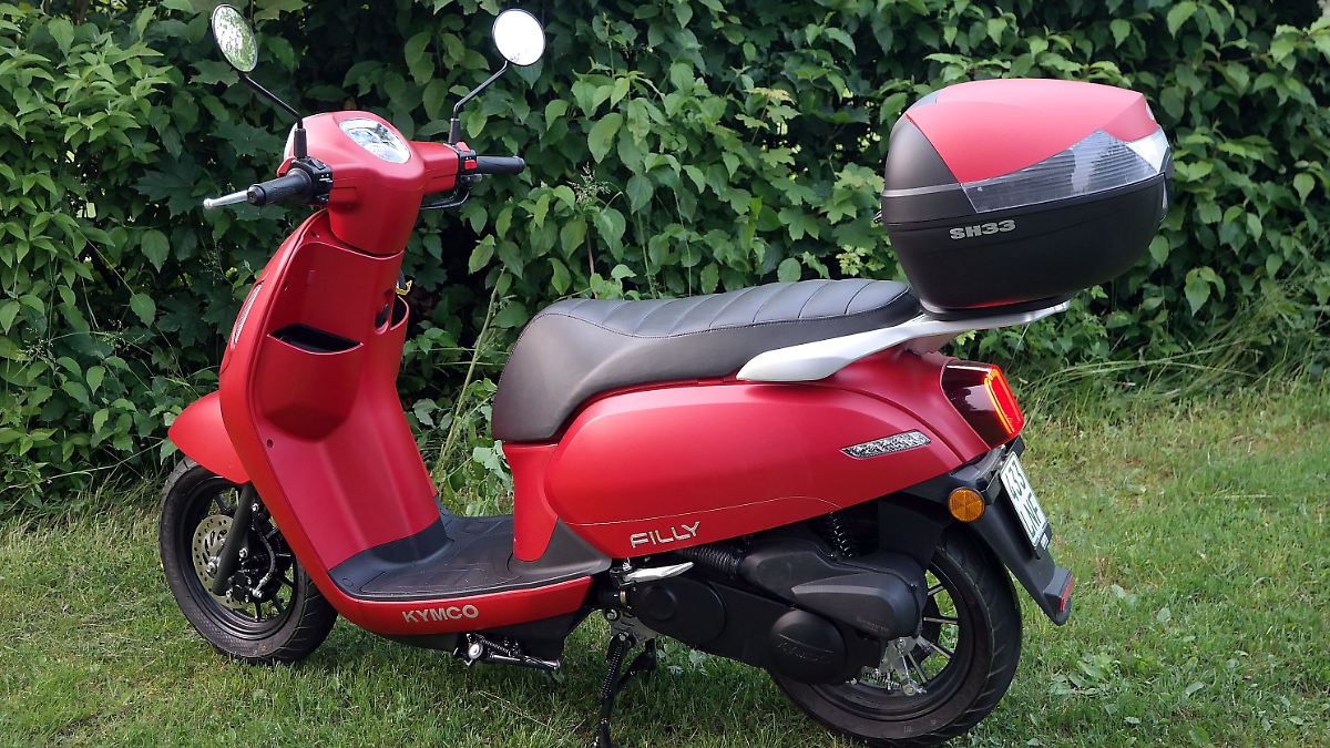 Retro-Fohlen zum günstigen Preis: Kymco Filly 50i - knuffiger ...