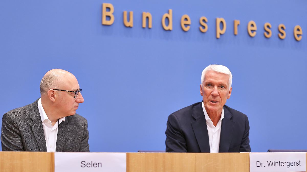 Angriffe kosteten deutsche Unternehmen 2024 fast 300 Milliarden Euro ...