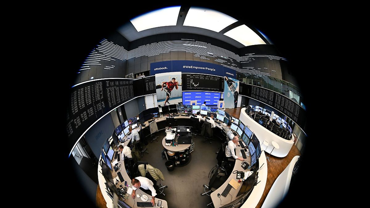 Der Börsen-Tag: Dax taucht ab - Euro gibt nach - ntv.de