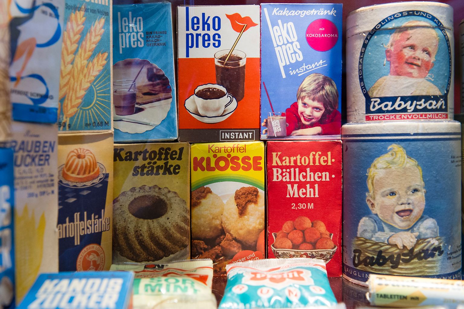 "Wir wollen erinnern - nicht provozieren": DDR-Alltägliches von Fewa ...