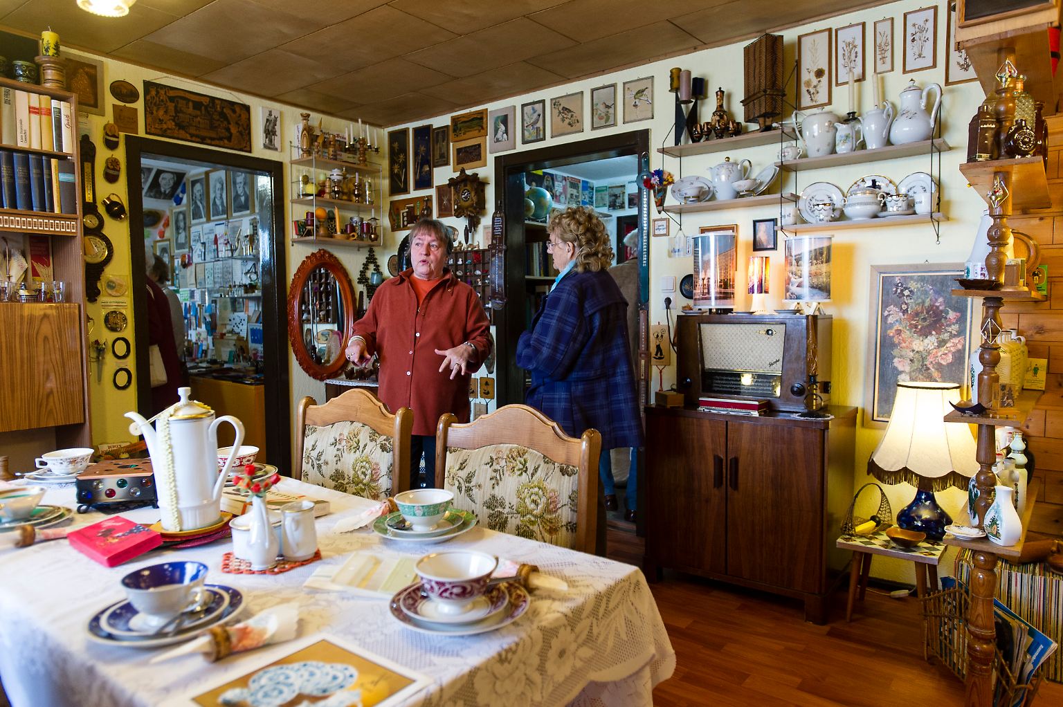 "Wir wollen erinnern - nicht provozieren": DDR-Alltägliches von Fewa ...