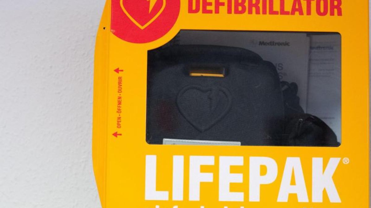 Mecklenburg-Vorpommern: Ministerium warnt vor Defibrillator-Modellen ...