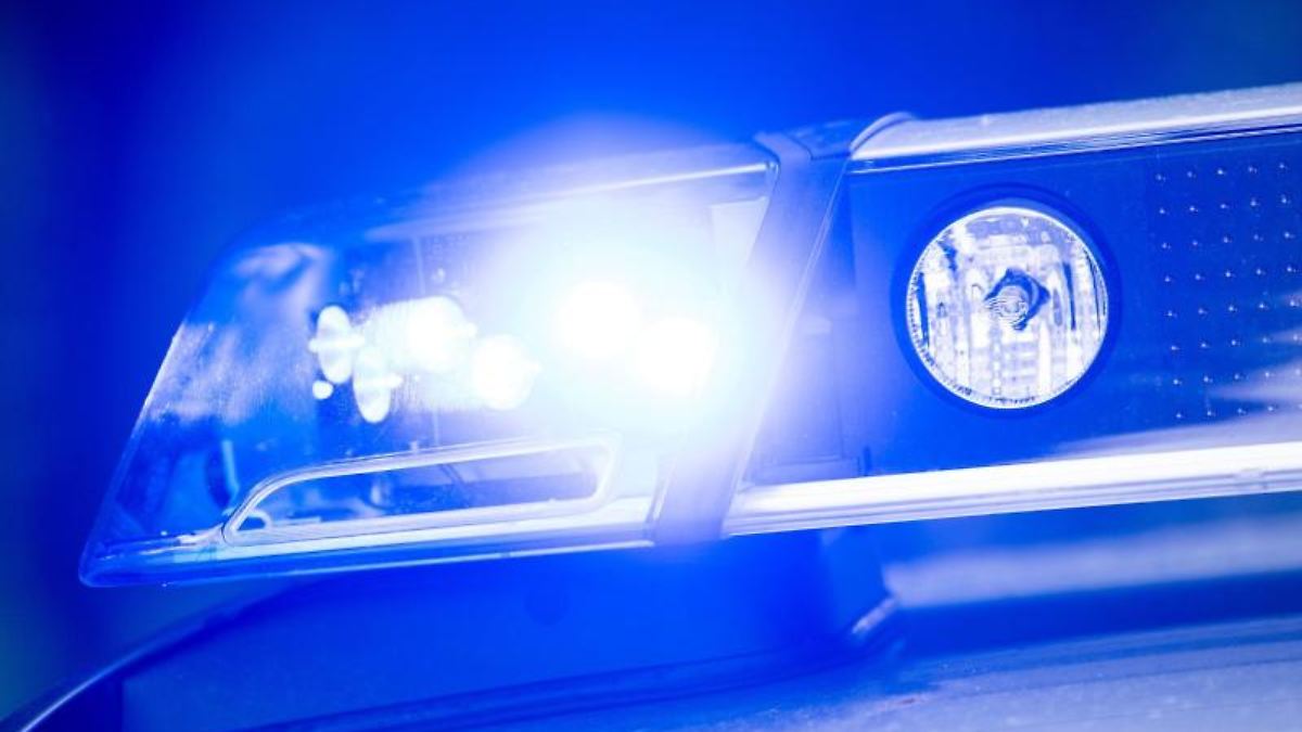 Hamburg & Schleswig-Holstein: Explosion auf Motorboot in Travemünde ...