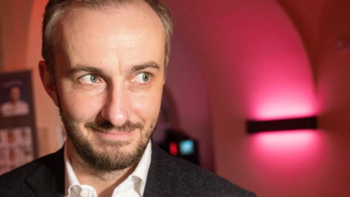 Nordrhein-Westfalen: Kritischer Tweet von Böhmermann zu ...