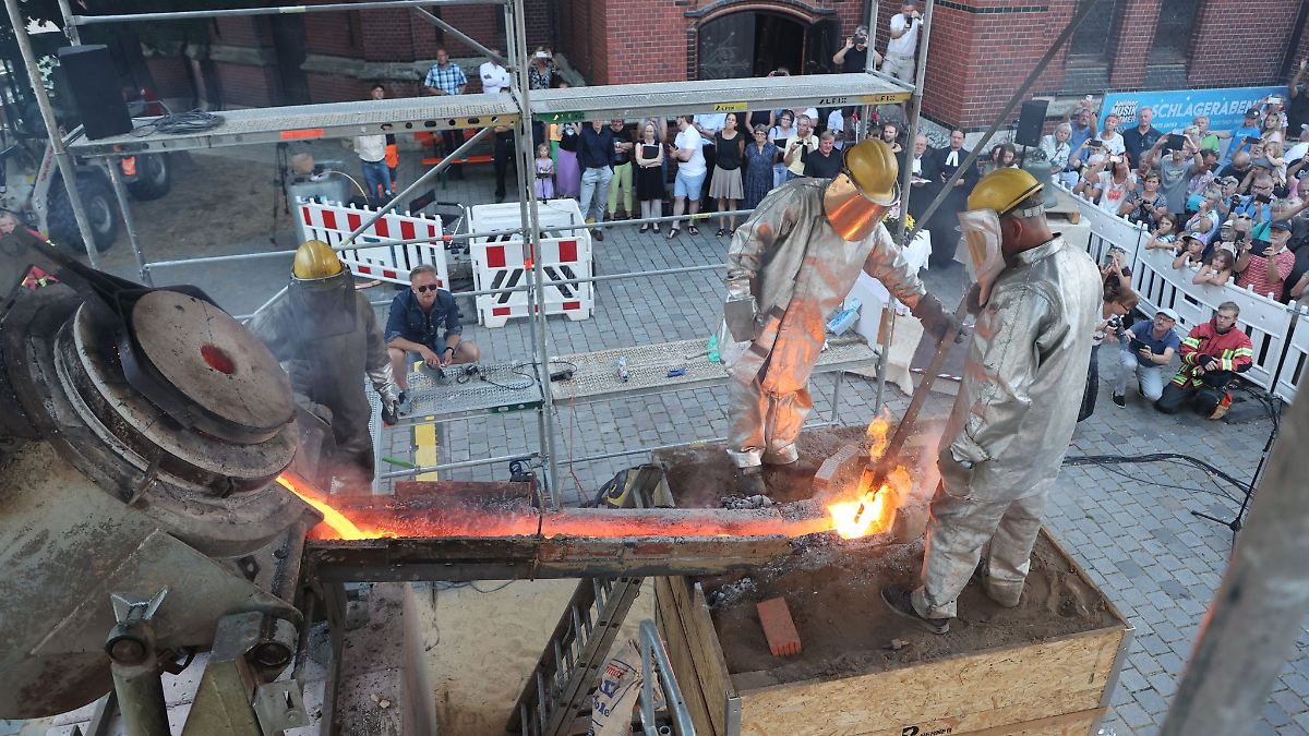 Thüringen: Weltglockengeläut würdigt alte Apoldaer Glockentradition - n ...