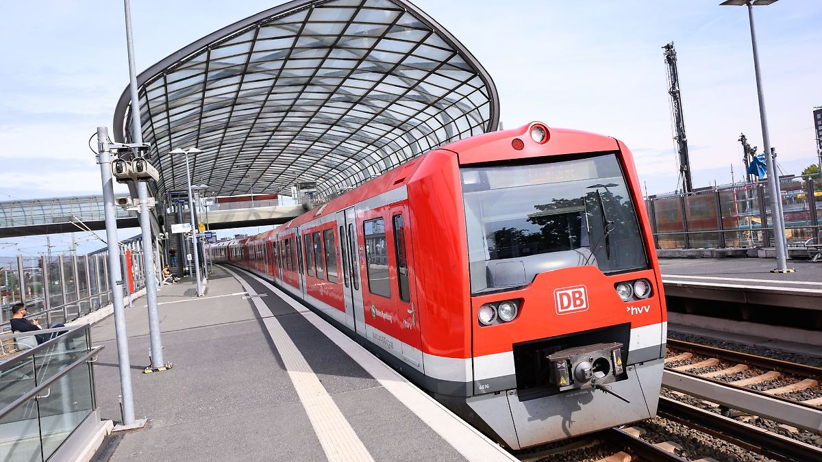 Hamburg & Schleswig-Holstein: S-Bahn-Halt an Elbbrücken bleibt ...