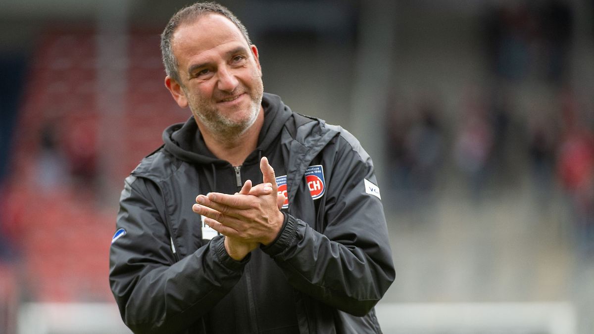 Baden-Württemberg: Heidenheims Schmidt: HSV wird "in die Bundesliga ...