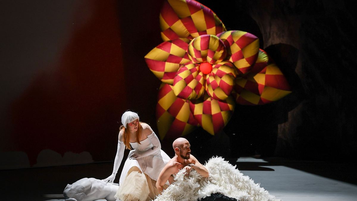 Hamburg & Schleswig-Holstein: An der Staatsoper Hamburg wird "Venere e ...