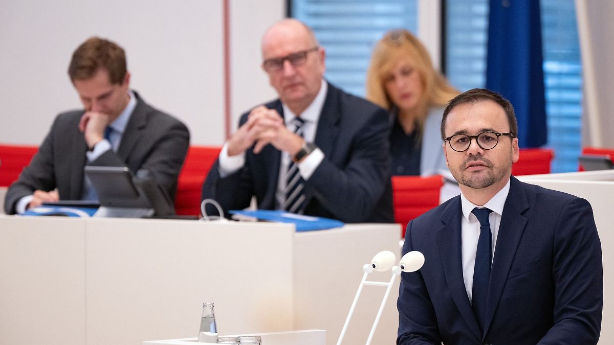 Berlin & Brandenburg: Redmann ist CDU-Spitzenkandidat bei Landtagswahl ...