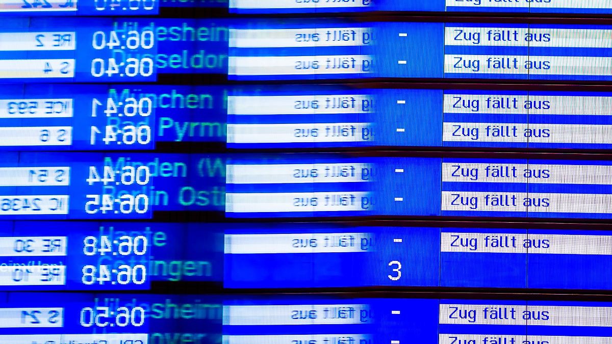 Nordrhein-Westfalen: Zweiter Streik-Tag bei der Bahn - weiter viele ...