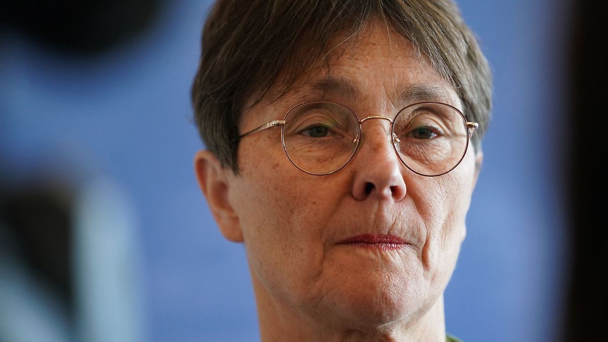 Hamburg & Schleswig-Holstein: Heinold lobt das Vorgehen im Streit um ...