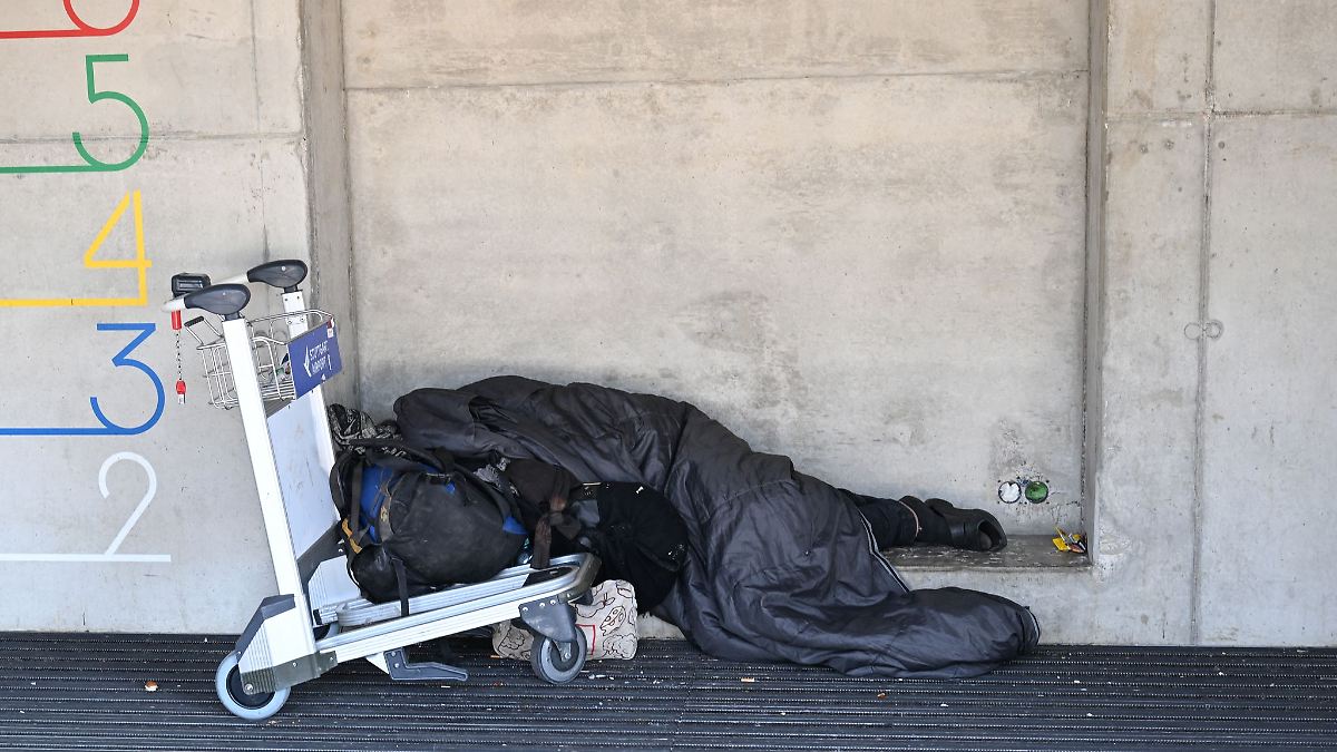 Nordrhein-Westfalen: Mordermittlungen nach tödlicher Attacke auf Obdachlosen - n-tv.de