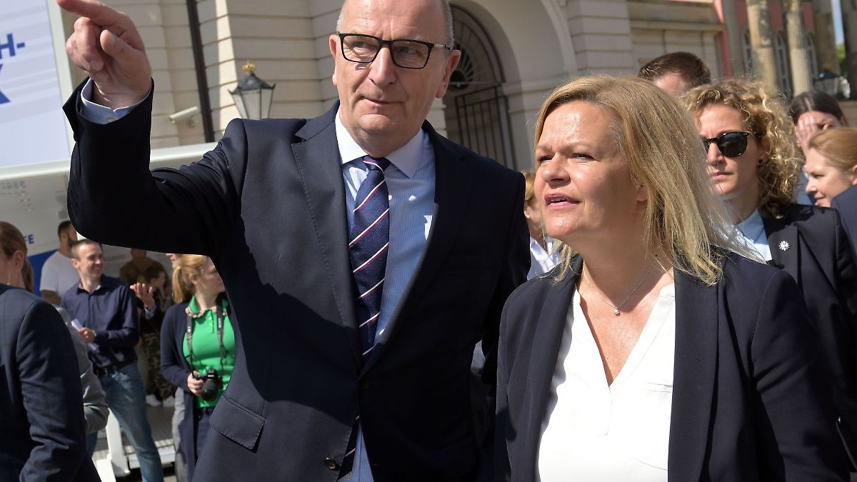 Berlin & Brandenburg: Woidke kritisiert Innenministerin in ...