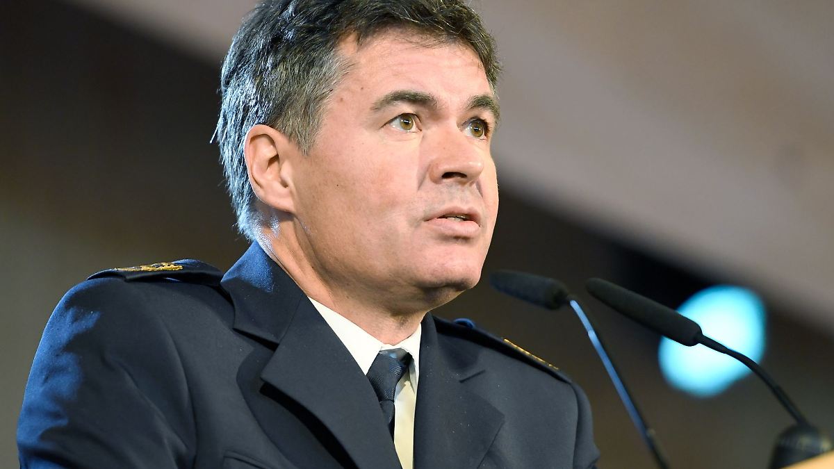 Bayern: Polizeipräsident Hauser wird Verfassungsschutz-Chef - n-tv.de