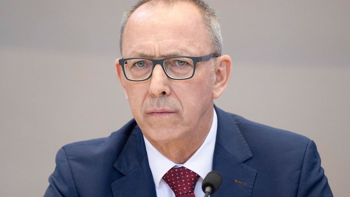 Sachsen: AfD-Chef Urban macht MP-Kandidatur offiziell - n-tv.de