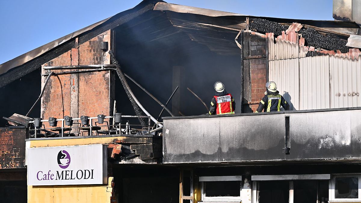 Baden-Württemberg: Sieben Menschen bei Brand verletzt - Explosion ...