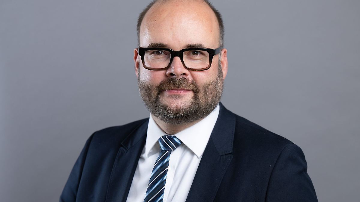 Sachsen: Sachsens Finanzminister will sparen - n-tv.de