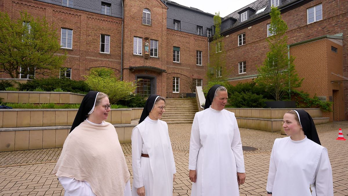 Rheinland-Pfalz & Saarland: Ein Tod wie gemalt - Frauen im Kloster ...