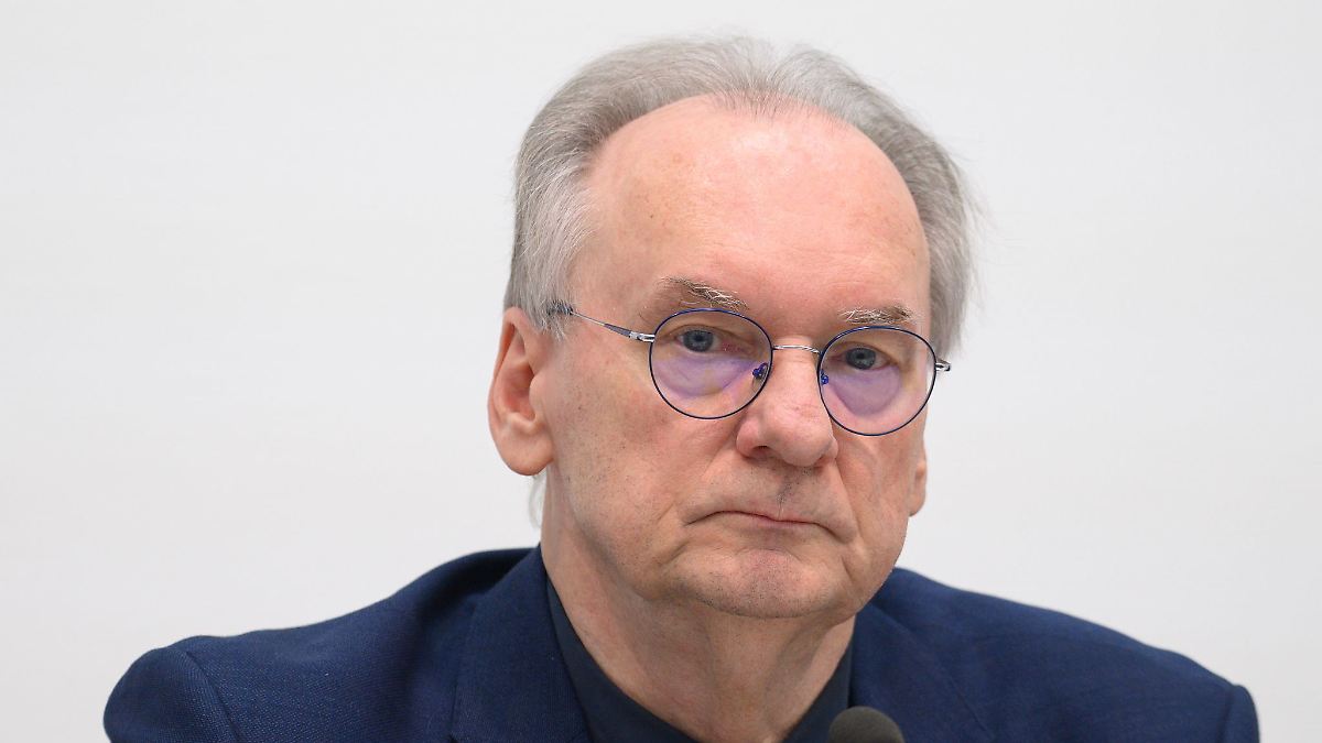 Sachsen-Anhalt: Haseloff: AfD ist eine Gefahr für die Demokratie - n-tv.de