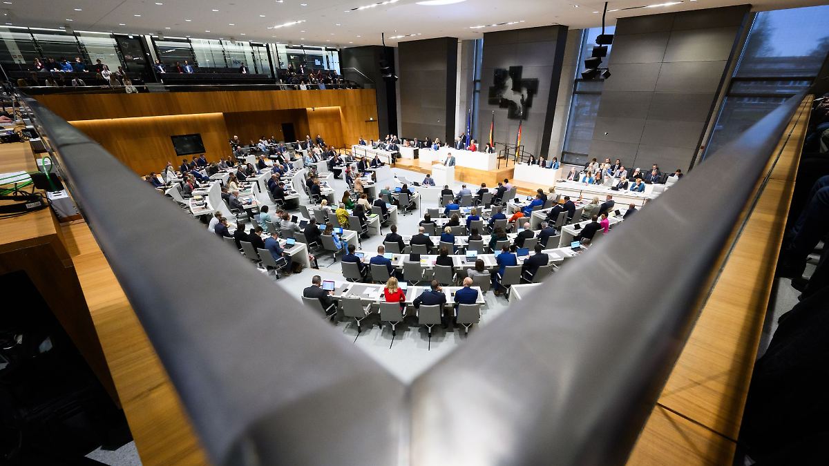 Niedersachsen & Bremen: Verfassungsschutz-Kontrolle ohne AfD? Neues ...