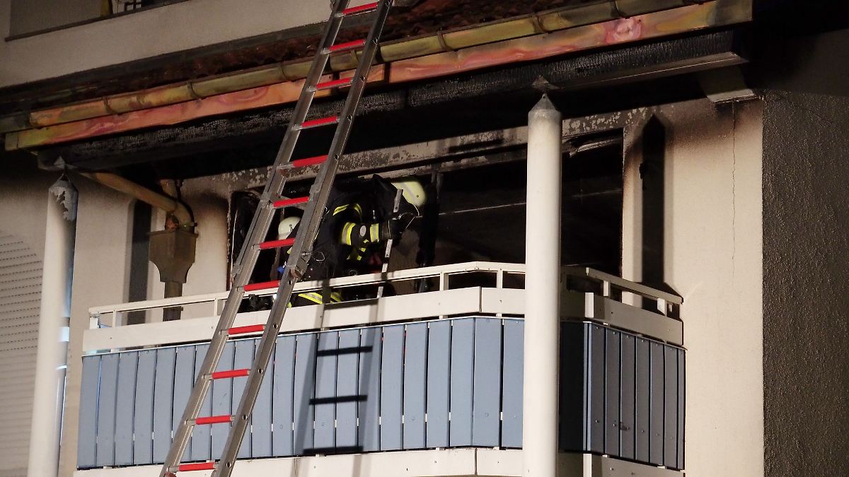 Baden-Württemberg: Zwei Verletzte und halbe Million Euro Schaden nach Hausbrand - n-tv.de