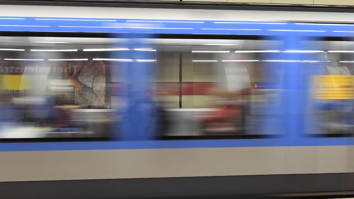Bayern: Leere U-Bahn entgleist bei Rangierfahrt - Busse im Einsatz - n-tv.de