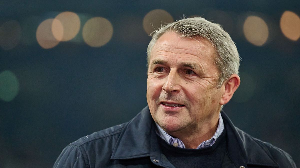 Nordrhein-Westfalen: Düsseldorf holt Ajax-Stürmer Rasmussen - n-tv.de