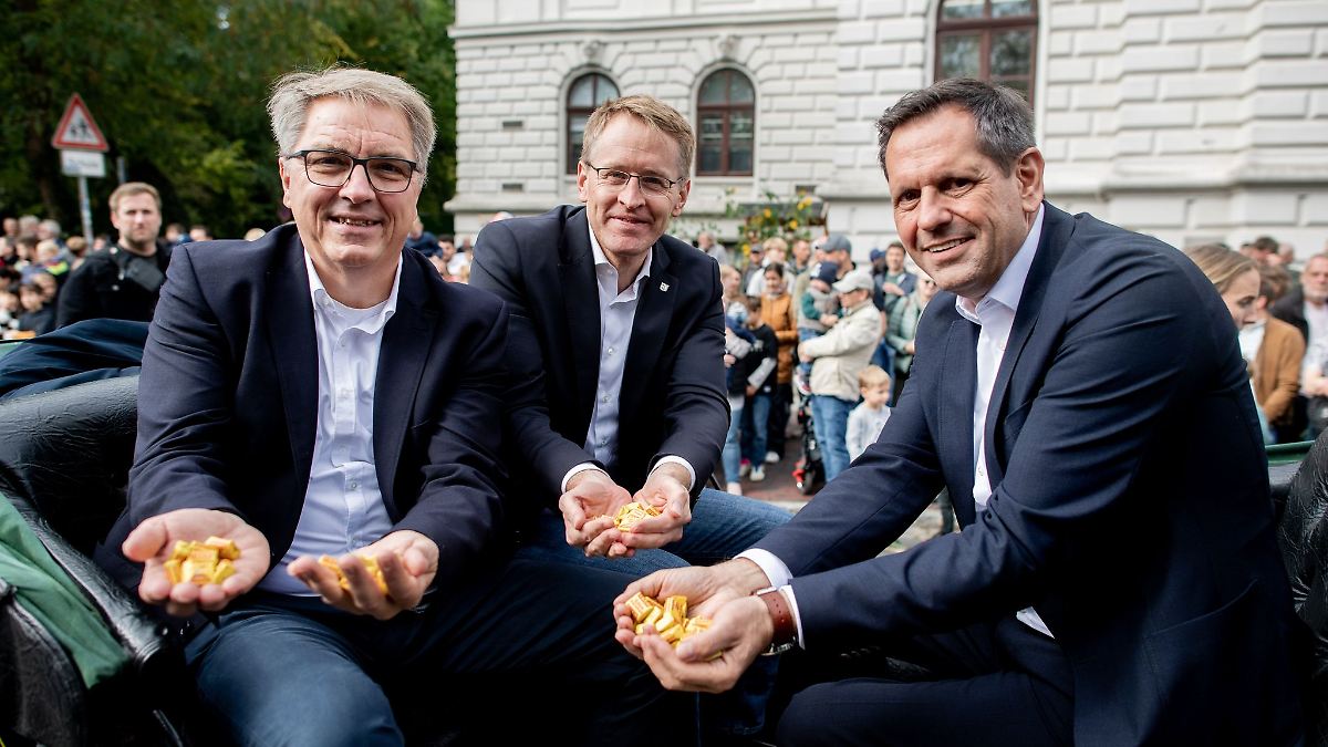 Niedersachsen & Bremen: Lies und Günther bei Kramermarkt-Umzug dabei ...