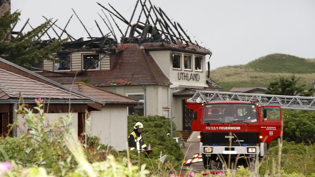 Erneut Feuer auf Sylt: Brandstiftung liegt nahe - n-tv.de