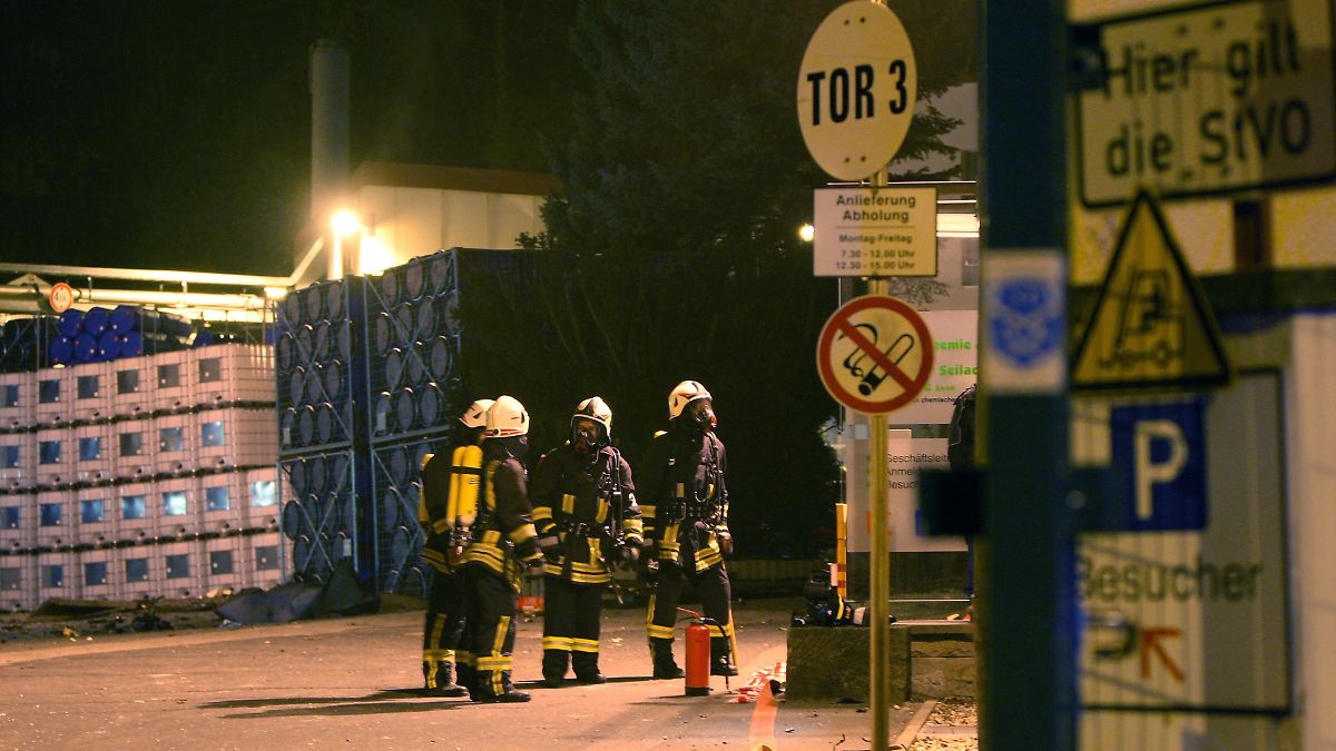 Explosion in Chemiewerk: "Ein Reaktor hat durchgezündet" - n-tv.de