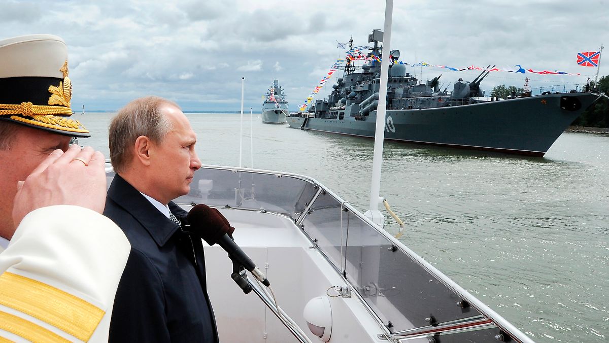 Atom-Eisbrecher für die Arktis: Putin setzt neue Marinedoktrin in Kraft ...