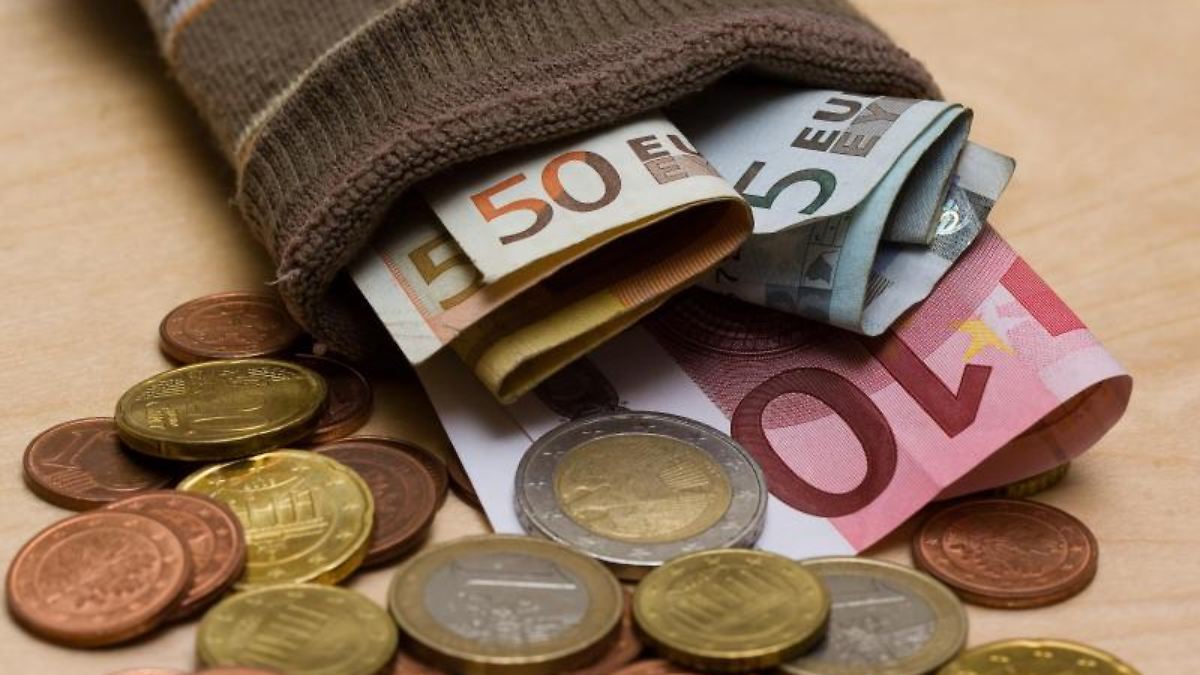 Banksparplan und Bankauszahlplan: Geld sicher anlegen - n-tv.de