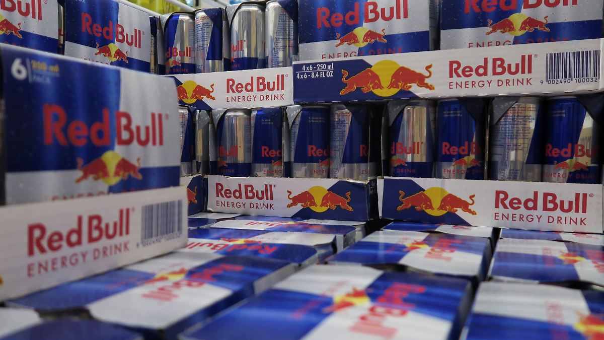 Weltweit steigende Verkaufszahlen: Red Bull fliegt zum Rekordgewinn - n ...