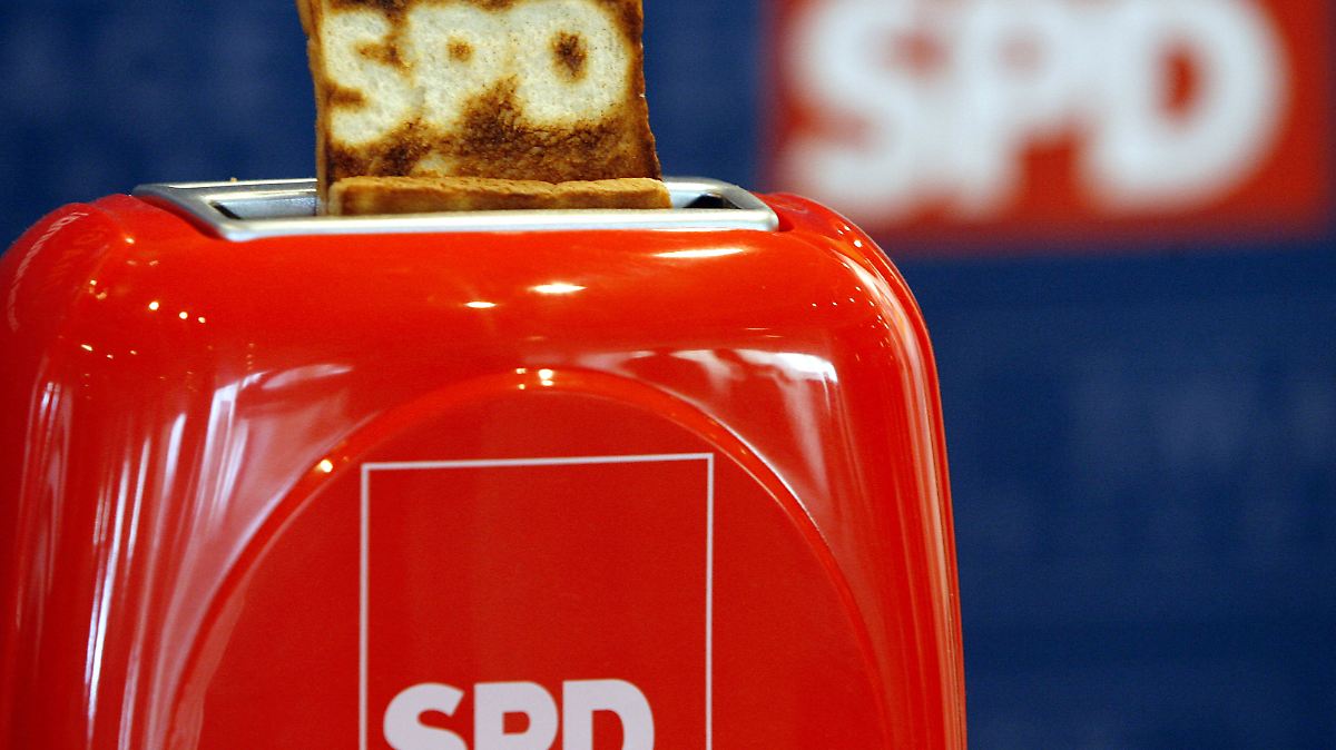 Der Tag: Kevin Kühnert bekommt SPD-Toaster als Belohnung - n-tv.de