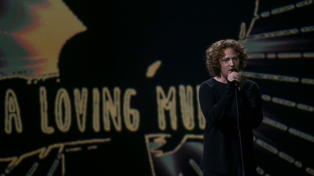 Abstimmung beim ESC läuft: Deutschland zur Halbzeit auf Platz vier - n ...