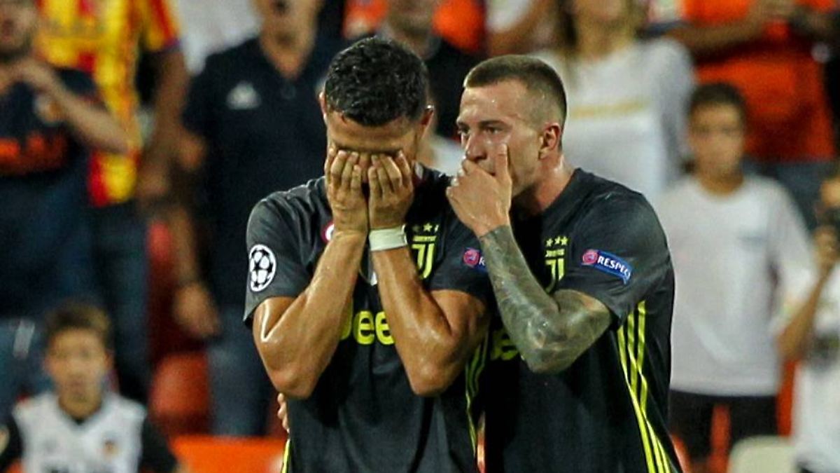 "Heulsuse" soll ins "Kasperltheater": Internet verhöhnt weinenden ...