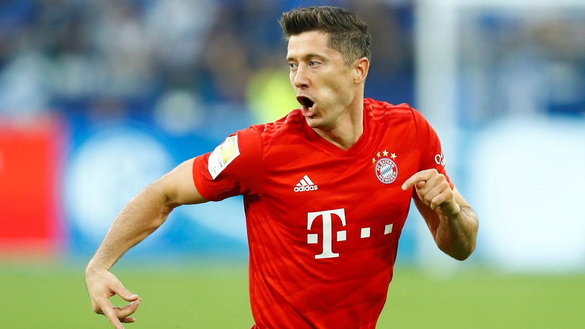 Wann ist Hand eigentlich Hand?: Bayerns Lewandowski lässt Schalke ...
