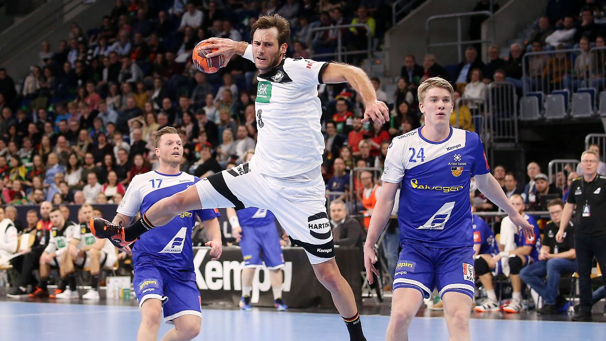 Sieg gegen Island - mit Makeln: Deutsche Handballer zeigen sich in EM ...