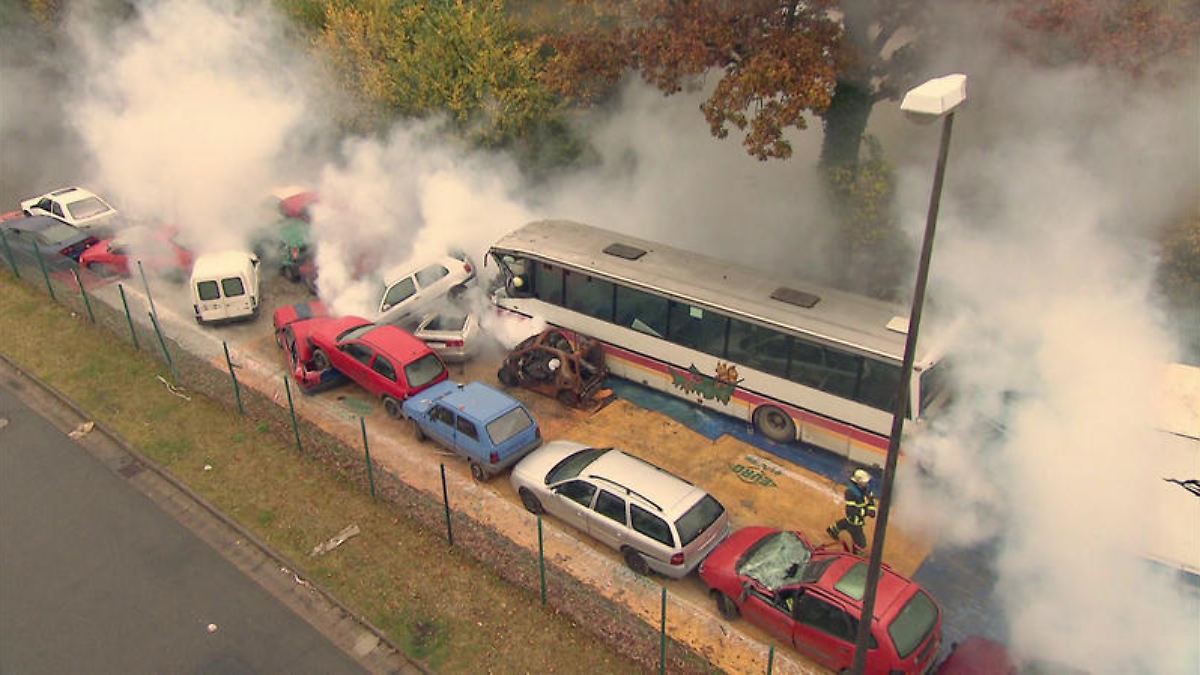 ntv Dokumentation: S.O.S. Autobahn - Sondereinsatz im Sandsturm - n-tv.de
